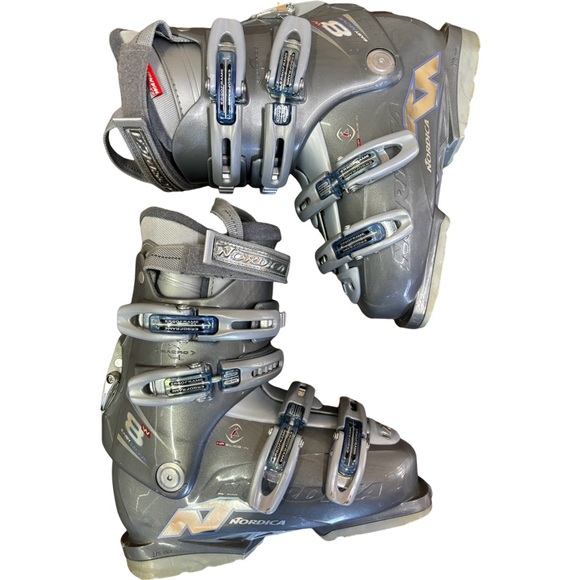 Nordica | Shoes | Nordica Easy Move 8 Womens Size 235 Ski Boot | Poshmark